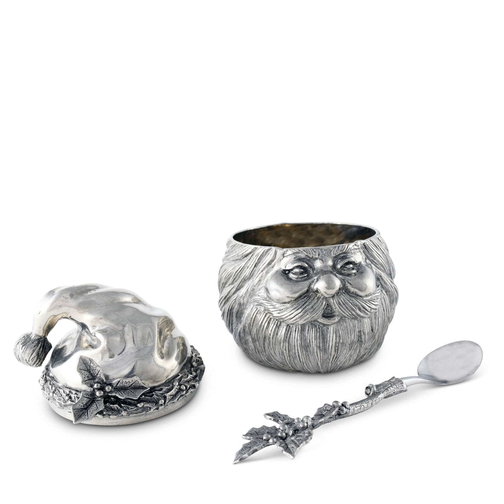 best-present for Santa decor enthusiasts | Holidays | Vagabond House